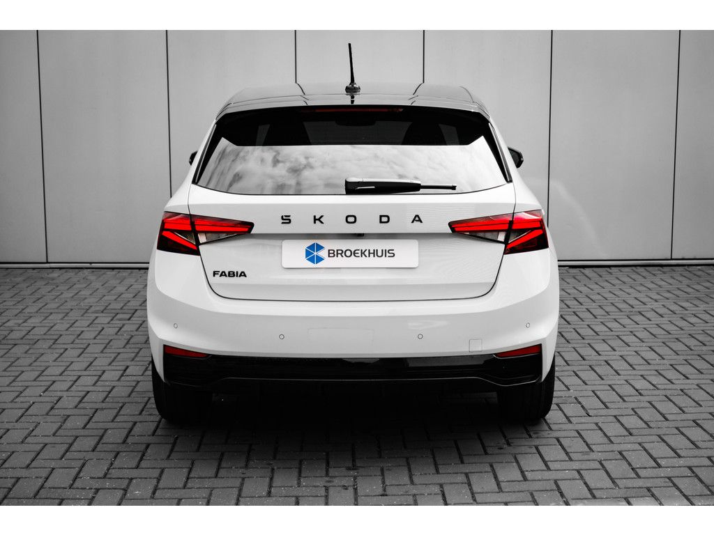 Skoda Fabia Monte Carlo | Achteruitrijcamera | Cruise control met ...